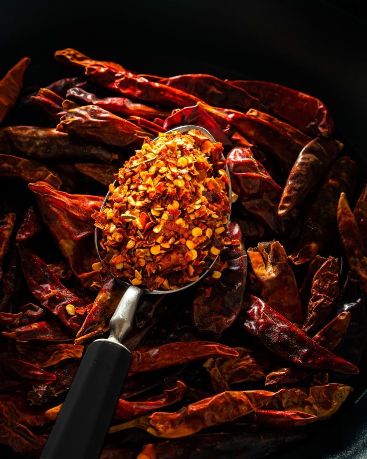 Red Chilli Crushed – Motlani International